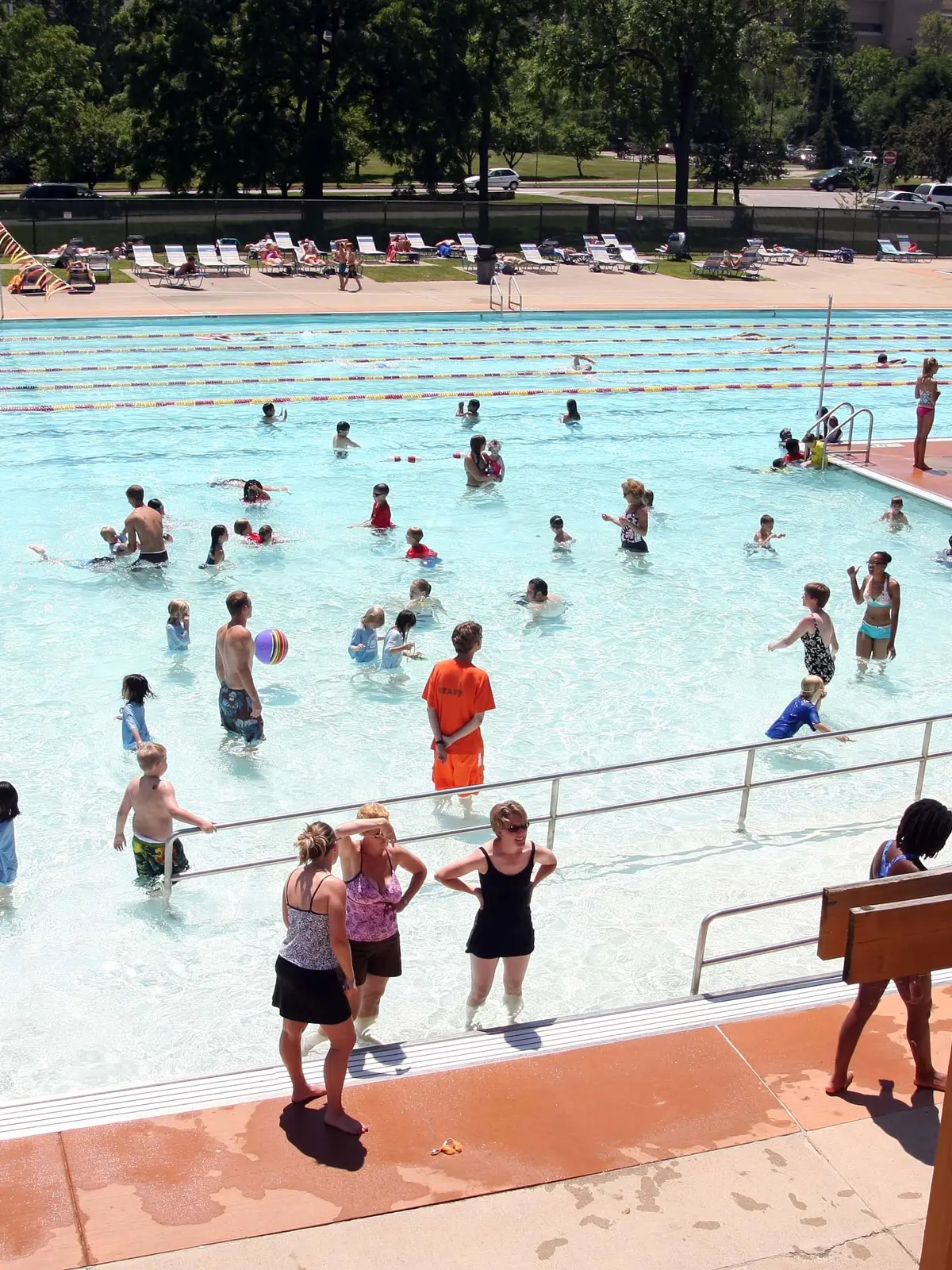 Fuller Park Outdoor Pool | City of Ann Arbor